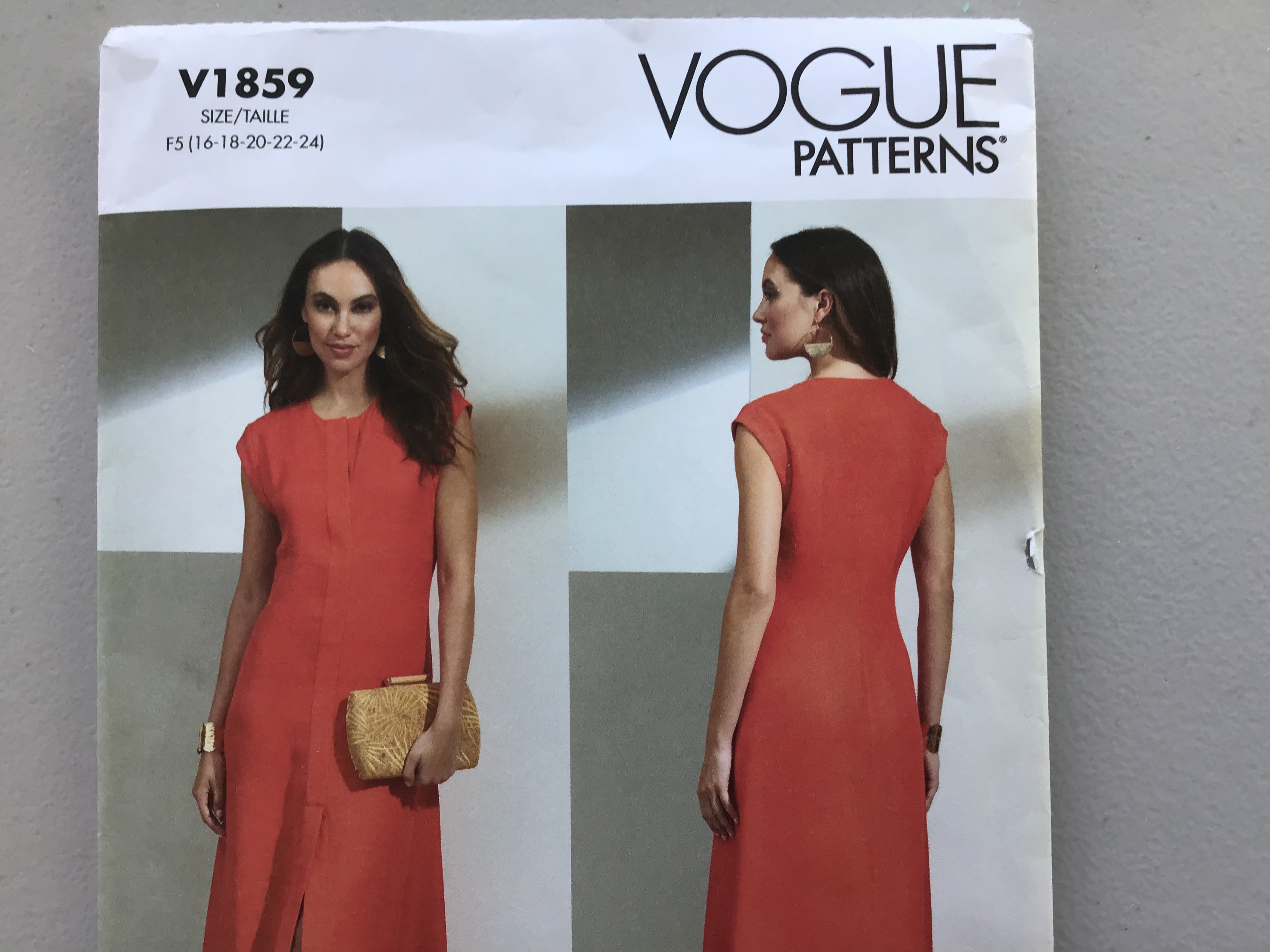 Pattern Analysis Vogue 1859, Part 7 – Sewing In Circles